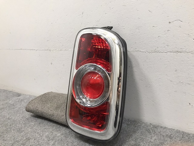 【未使用】新品!MINI/ミニ/クラブマン R55/R56 純正 後期 右 テールランプ/ライト/レンズ ハロゲン 6321 7275122 ...