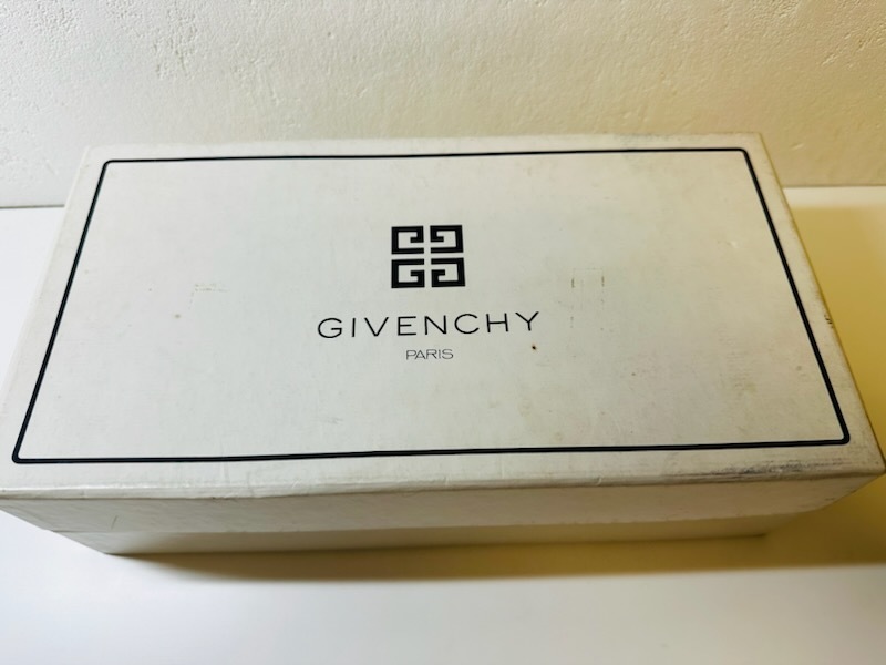 【やや傷や汚れあり】ジバンシー GIVENCHY PARIS yamaka JAPAN 金彩飾 大皿5点 ケーキ皿5点 カップ3点 /スプーンおまけ 陶器 ブランド食器 まとめて の落札情報 ...