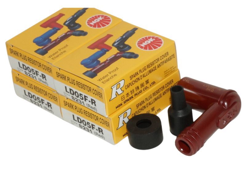【未使用】NGKプラグキャップ LD05F-R 8231 x 4個セット Spark Plug Resistor Cover 送料込★4X ...