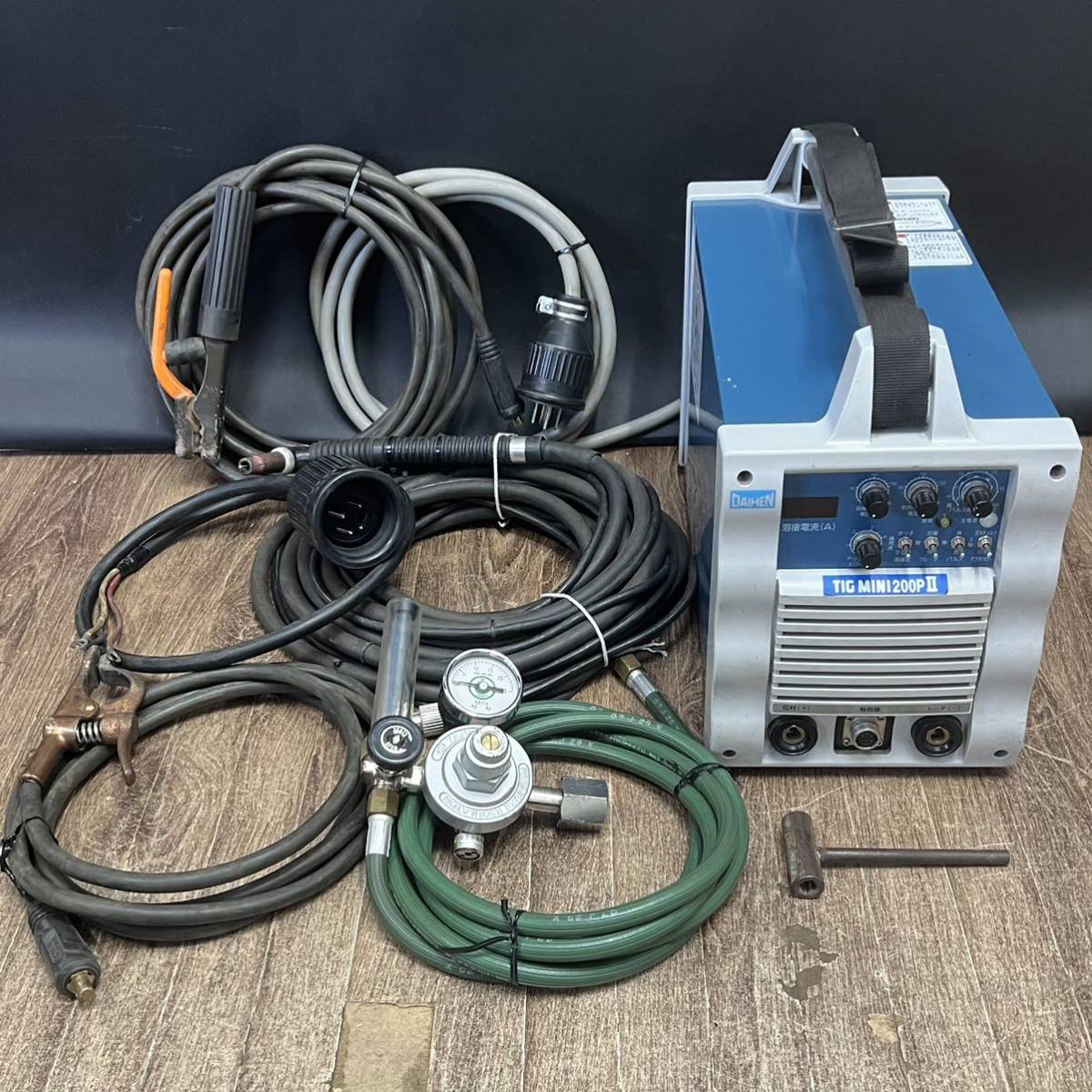 【傷や汚れあり】 動作品 ダイヘン TIG溶接機 DAIHEN TIG MINI 200P II ティグミニ 100/200V VRTPM ...