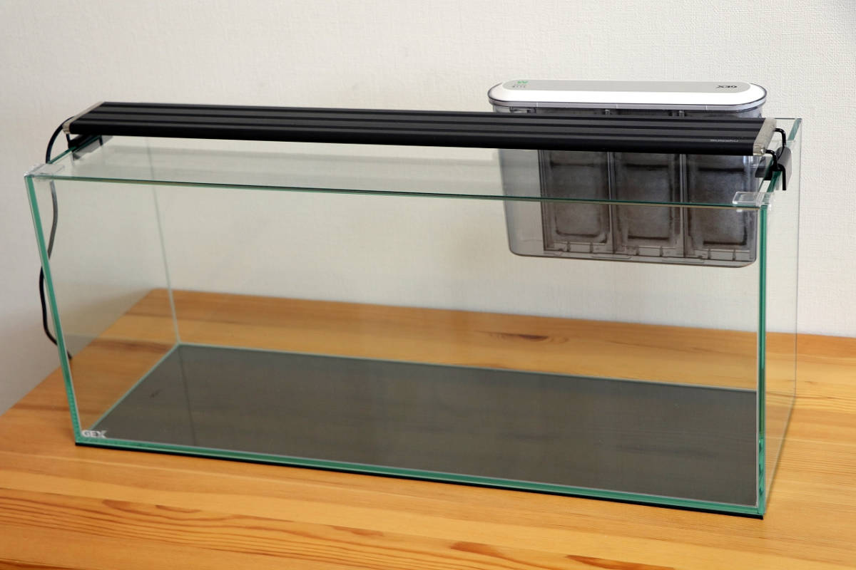 【目立った傷や汚れなし】GEX グラステリアスリム 600 ＋ 水作 LED ライトアップ 600 ＋ GEX スリムフィルター M（活性炭マット2個・バクテリアマット1個付）の落札情報詳細 ...