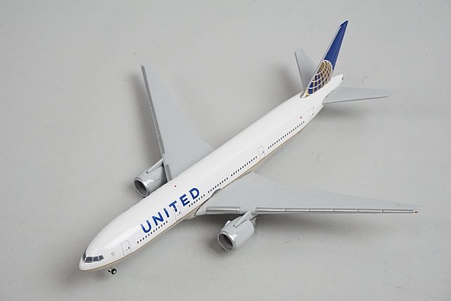 【やや傷や汚れあり】★ herpa ヘルパ 1/500 B777-200ER UNITED ユナイテッド航空 N27015 526159の落札 ...