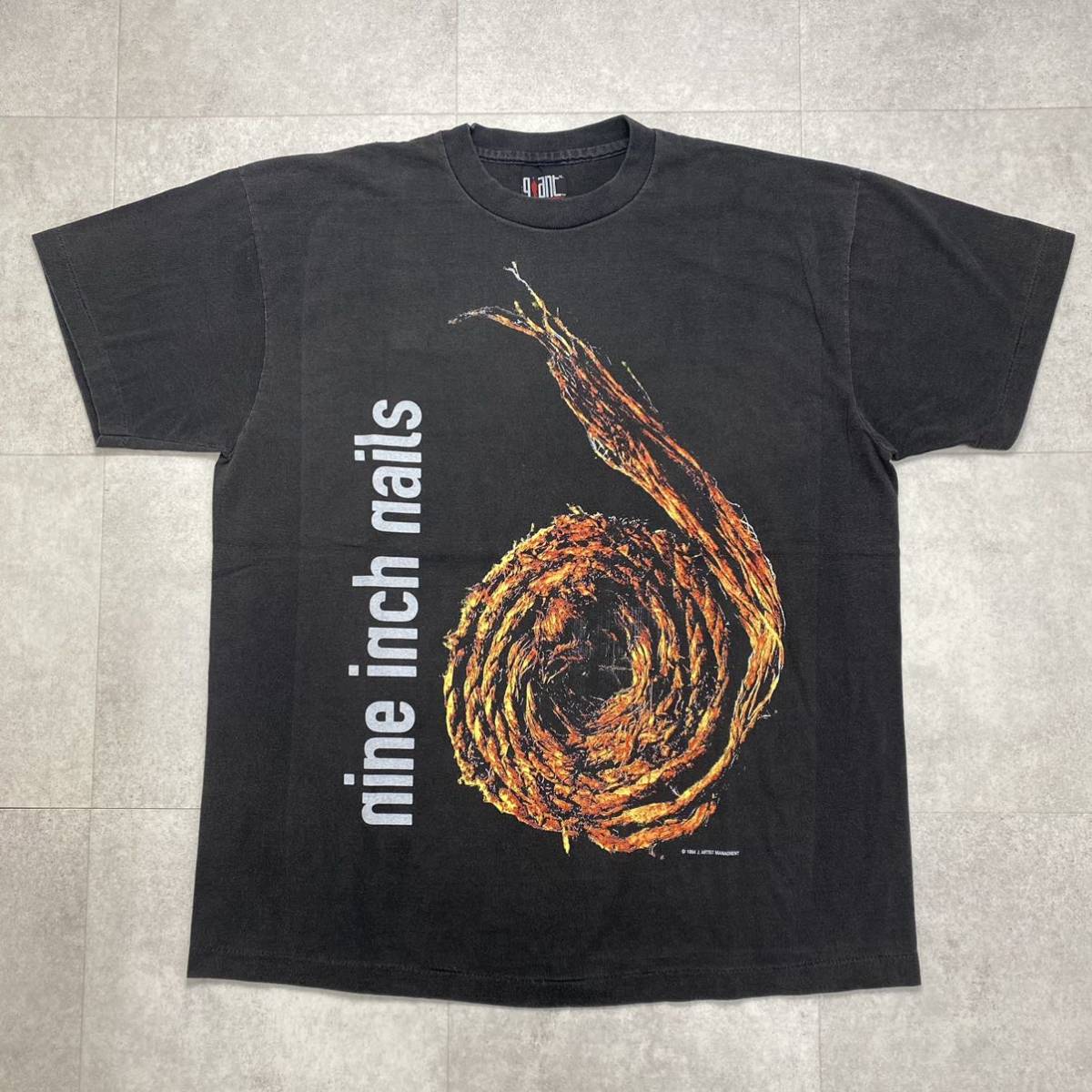 【やや傷や汚れあり】travis scott着用 nine inch nails Tee ナインインチネイルズ Tシャツ 古着 fear of ...
