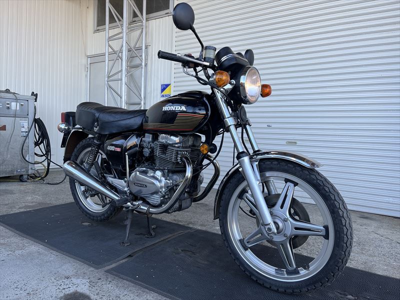 【傷や汚れあり】JE6-0202-1-0E07;旧車 CB400T ホーク2 黒 ヤカンタンク コニーリアサス エンジン実働!吹け上がり良好 ...