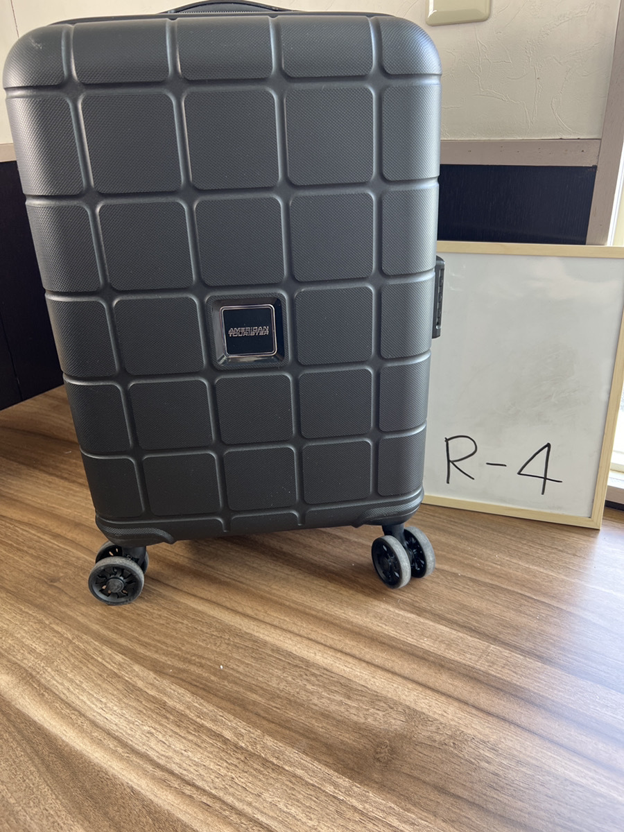 【未使用に近い】[アメリカンツーリスター] スーツケース キャリーケース ハンド― Hundo スピナー55 Sサイズ 機内持込み 軽量 55cm 34L 2.5kg 55 cmの落札情報詳細 ...