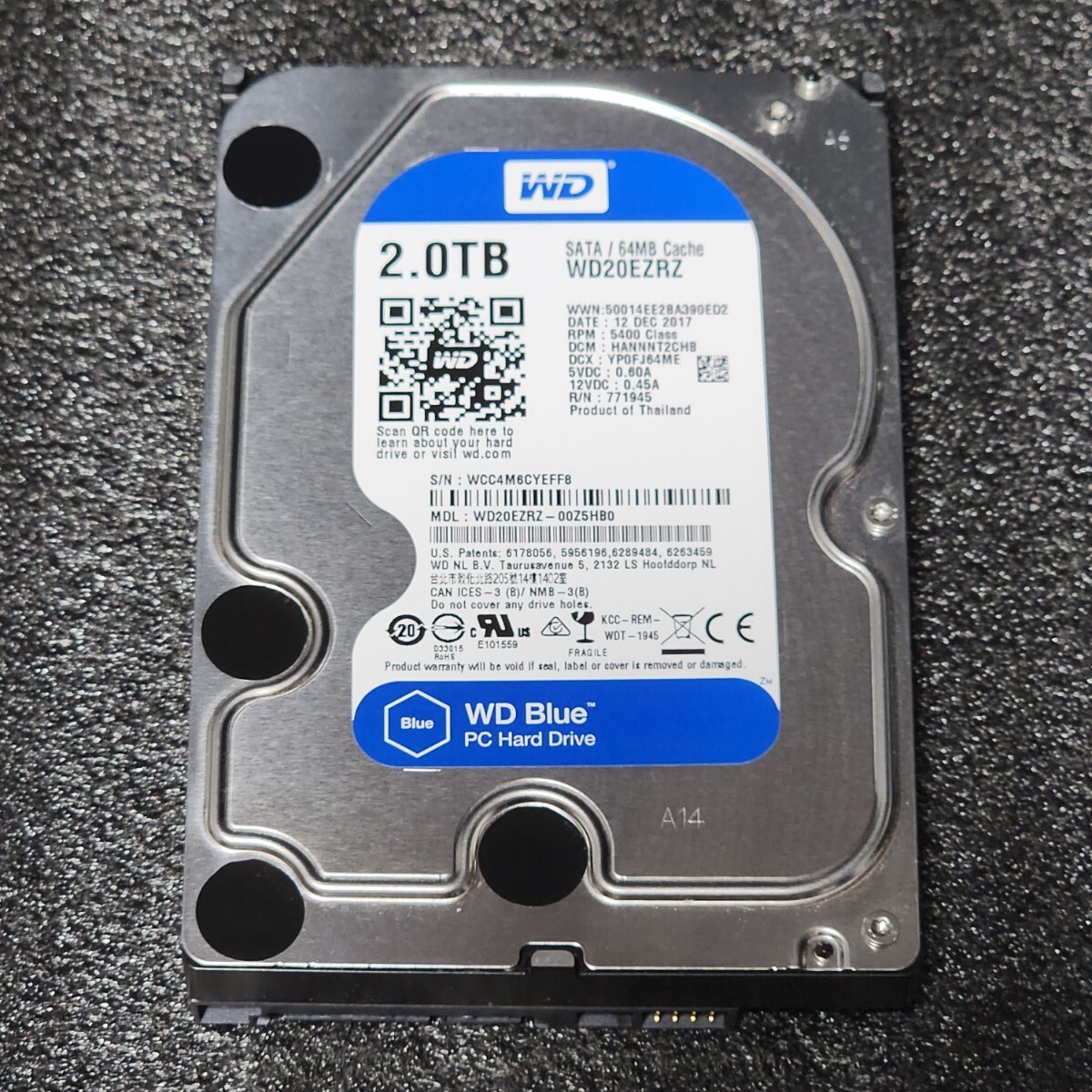 【やや傷や汚れあり】【送料無料】WesternDigtal WD Blue WD20EZRZ-00Z5HB0 2TB 3.5インチ内蔵HDD 2017年製 フォーマット済み 正常品 PCパーツ ...