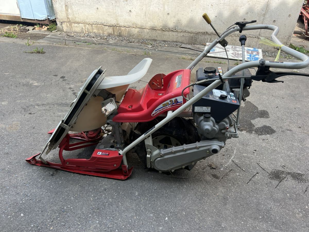 【傷や汚れあり】中古 三菱 動力刈取機 結束型 MB30D MB36 1輪 一条刈 バインダー あきばれ 2.4馬力 刈取機 稲刈り機 ...