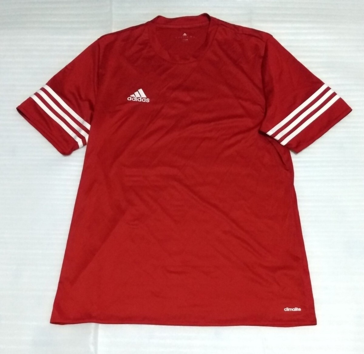 【やや傷や汚れあり】☆adidas.com アディダス Lサイズ (ジャパン 2XO)半袖Tシャツ スポーツ ウェア ティー フアッションTEEメッシュCLIMALITE軽量3ストライプスの ...
