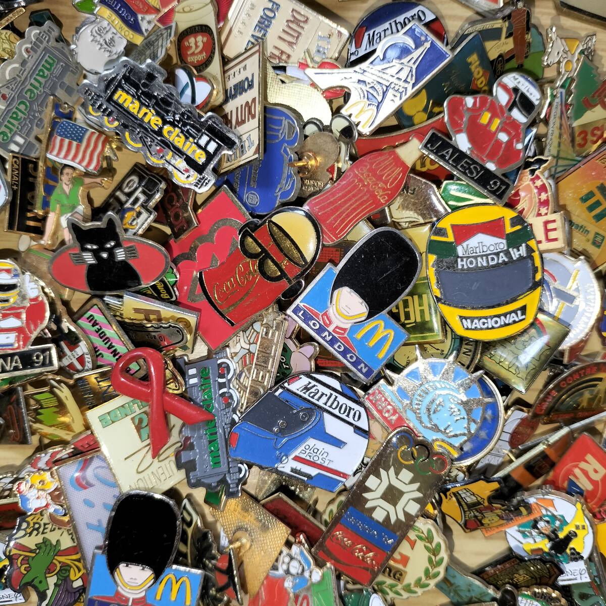 【やや傷や汚れあり】ピンバッジ 200個セット フランス雑貨 まとめ売り まとめて 大量 ピンズ ヴィンテージ ピンバッチ F3-200-0710-4 コカ コーラ マクドナルドの落札情報詳細 ...