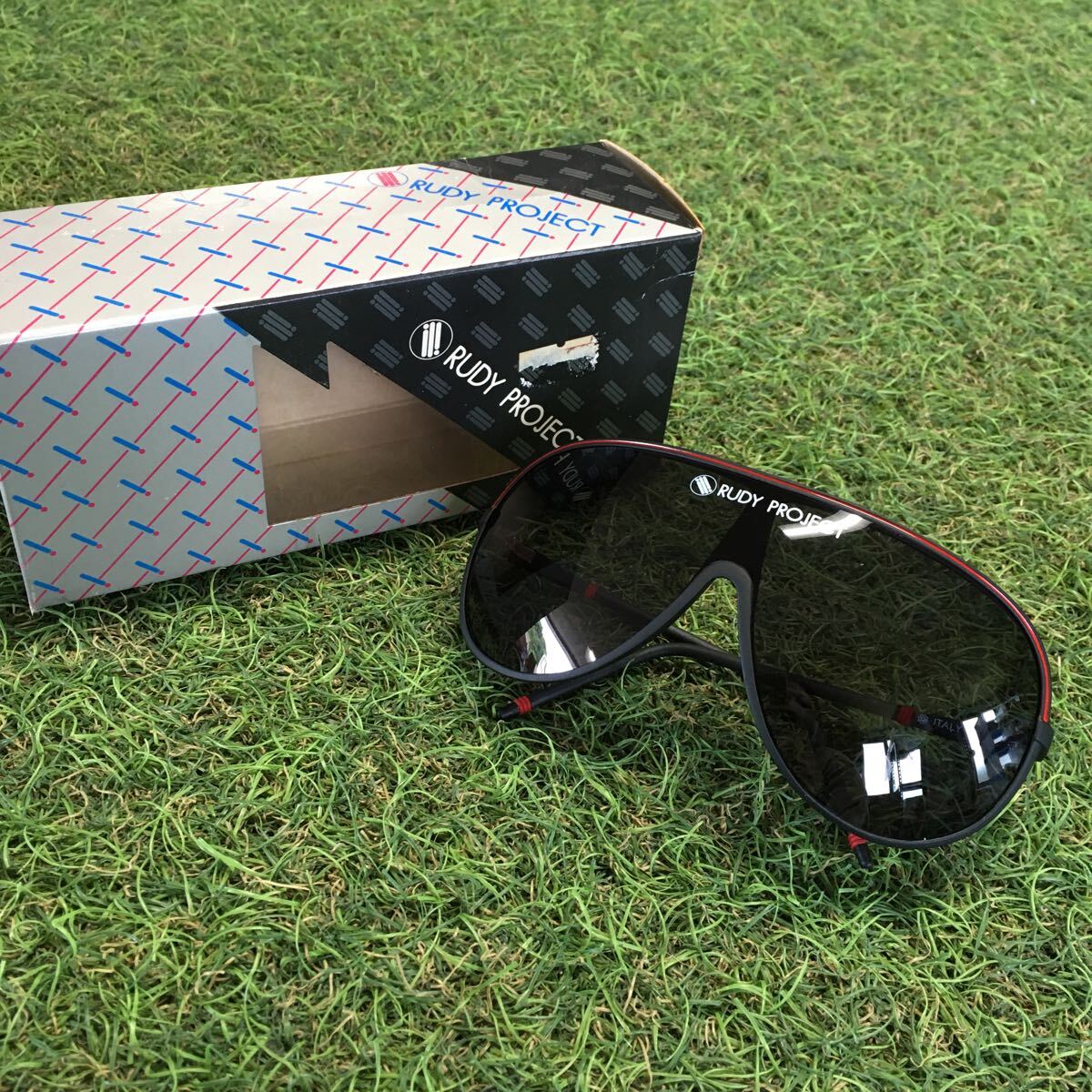 【未使用】NS127-B15 RUDY PROJECT ルディプロジェクト スポーツサングラス アウトドア 箱キズ有り 汚れ有り 未使用 展示 ...