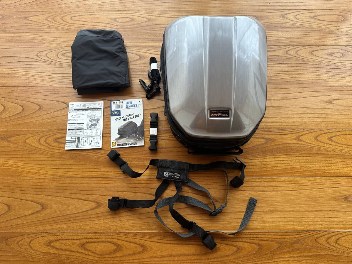 【未使用に近い】送料込み タナックス(TANAX) MOTOFIZZ シートバッグ シェルシートバッグ2 MFK-301 ヘアラインシルバーの ...