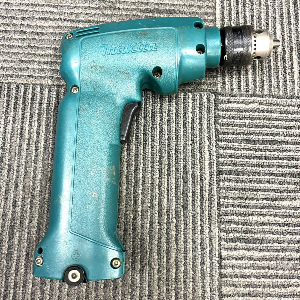【全体的に状態が悪い】N1080 電動工具 makita 電池ドライバドリル モデル 6071D マキタ 充電器 SKIL Operating ...