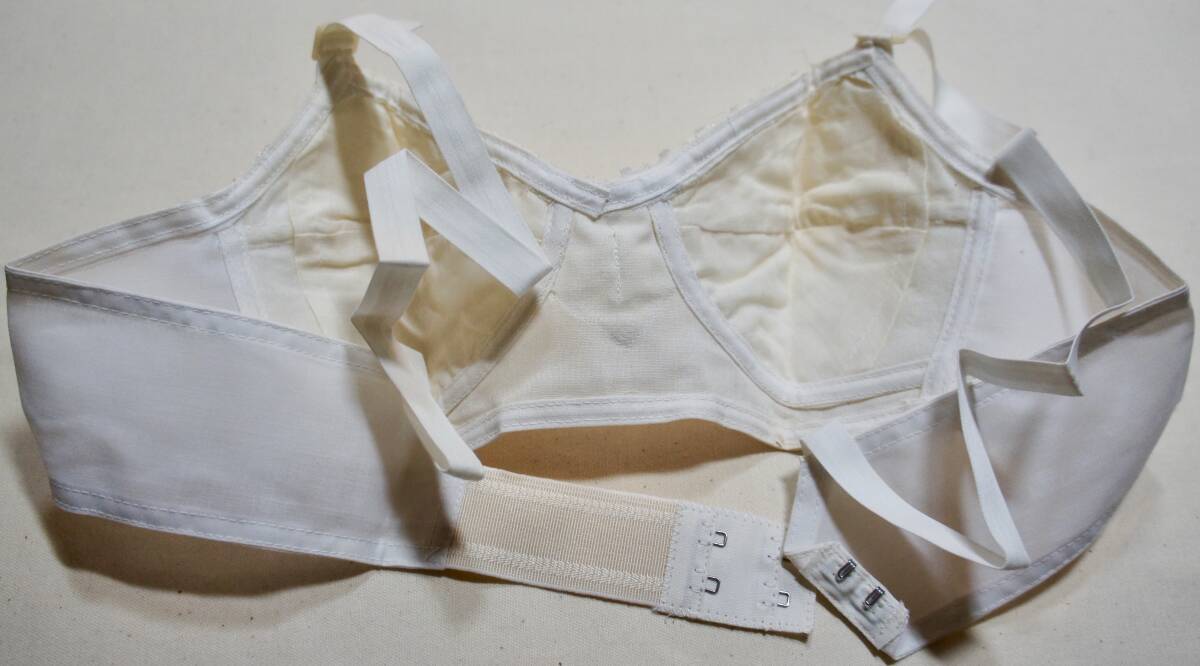 【未使用】昭和レトロ TFK 綿ブラジャー85A 未使用品の落札情報詳細 - Yahoo!オークション落札価格検索 オークフリー