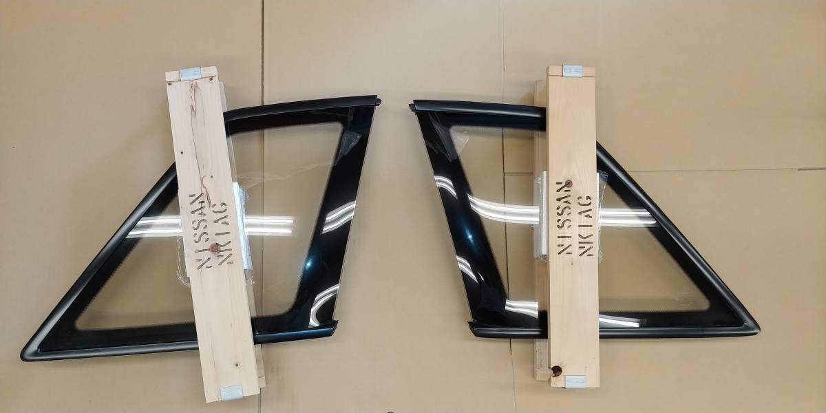 【未使用】 未使用 日産 R32 BNR32 スカイライン 純正 サイド ウインドウ ガラス ASSY 左右セット Side window ...