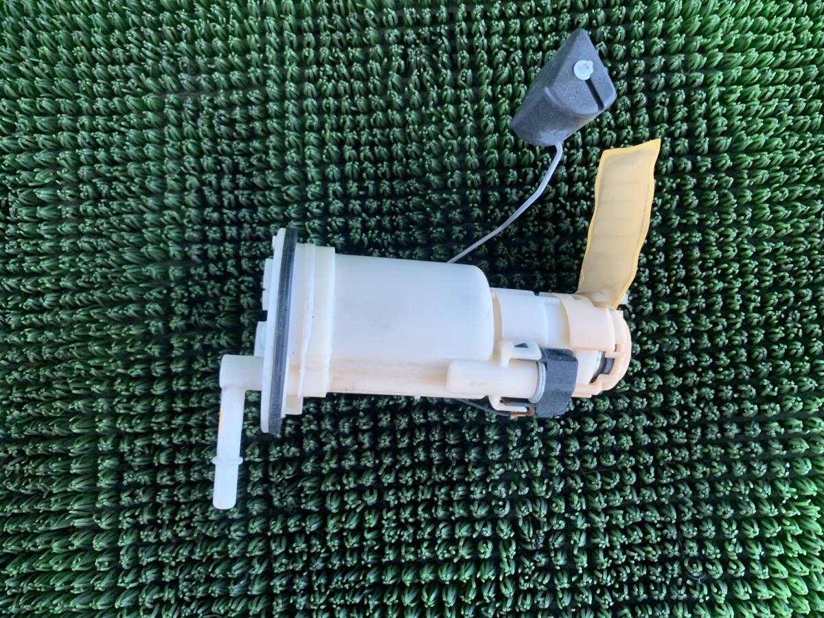 【やや傷や汚れあり】 即決値段 動作OK Z7-3 スバル ステラ RN2 RN1 フューエルポンプ 燃料ポンプ ガソリンポンプ ヒューエル ...