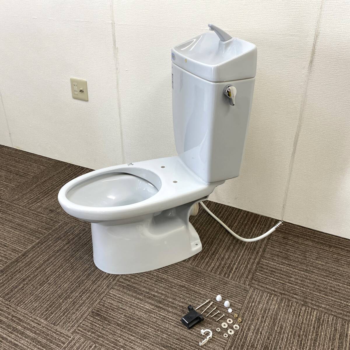 【傷や汚れあり】【美品】INAX(イナックス）☆トイレ便器(壁排水)☆洋式便器「GBC-360PU」とタンク「GDT-V180MU」のセット☆＃BB7（ブルーグレー）の落札情報詳細 ...