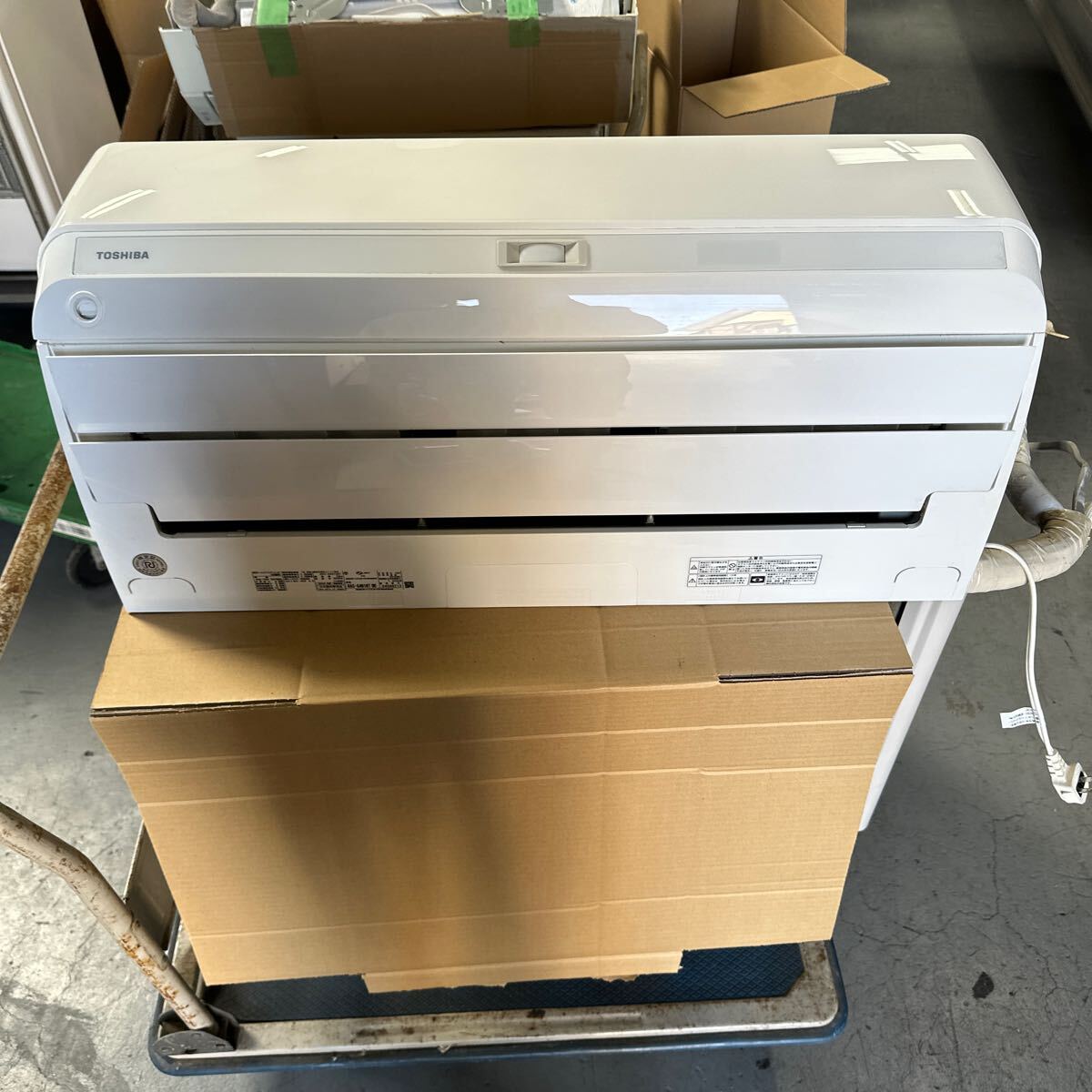 【やや傷や汚れあり】ルームエアコン TOSHIBA 単相100V 2020年式 ras-g401rt 冷4kw 暖5kw 動作品 ポンプダウンOK RAS-G401RT 自動お掃除 14畳の ...