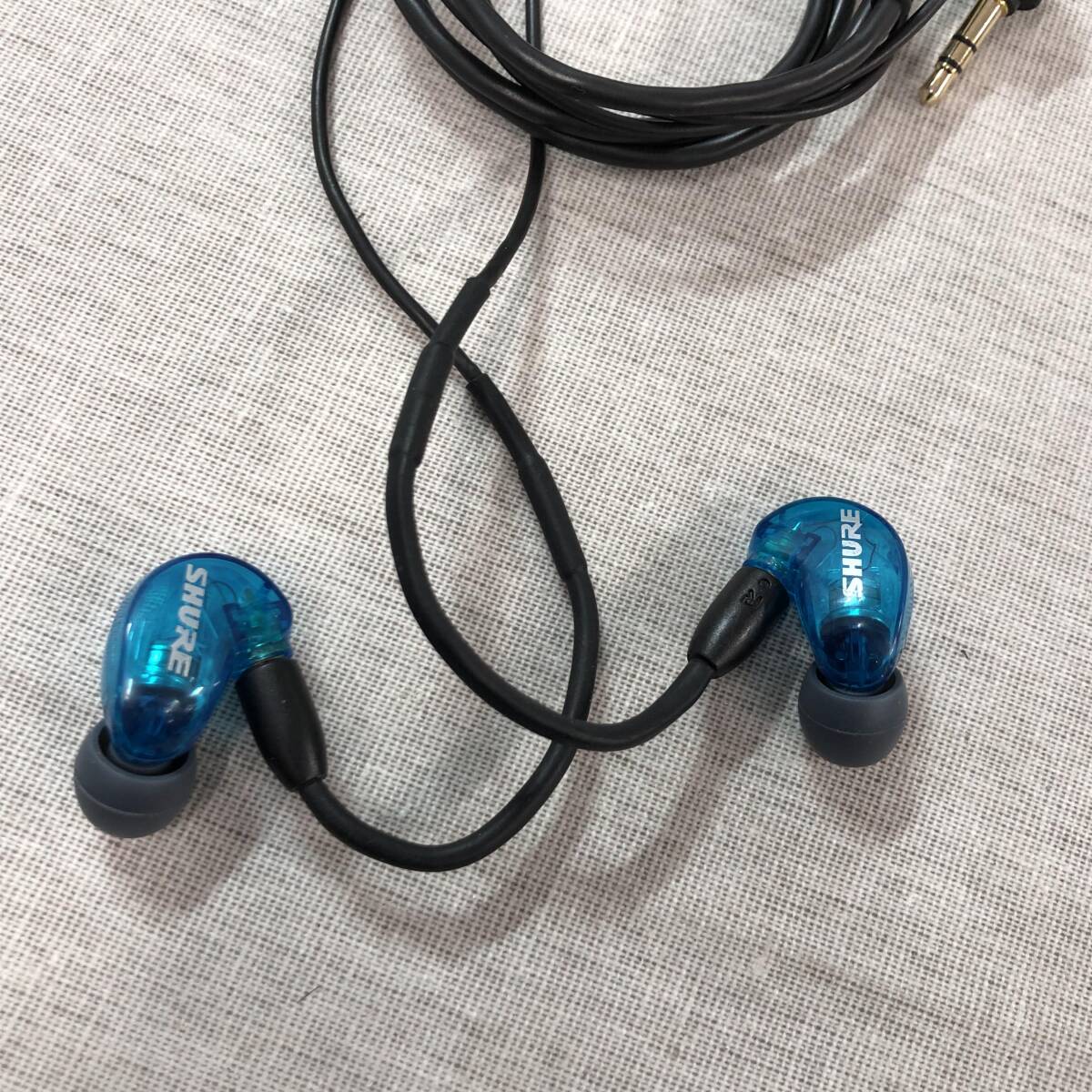【傷や汚れあり】SHURE シュア イヤホン 有線 SE215 SPE-A ブルー 高遮音性 ノイズキャンセリング ゲーム ゲーミング スペシャルエディション カナル型の落札情報詳細 ...