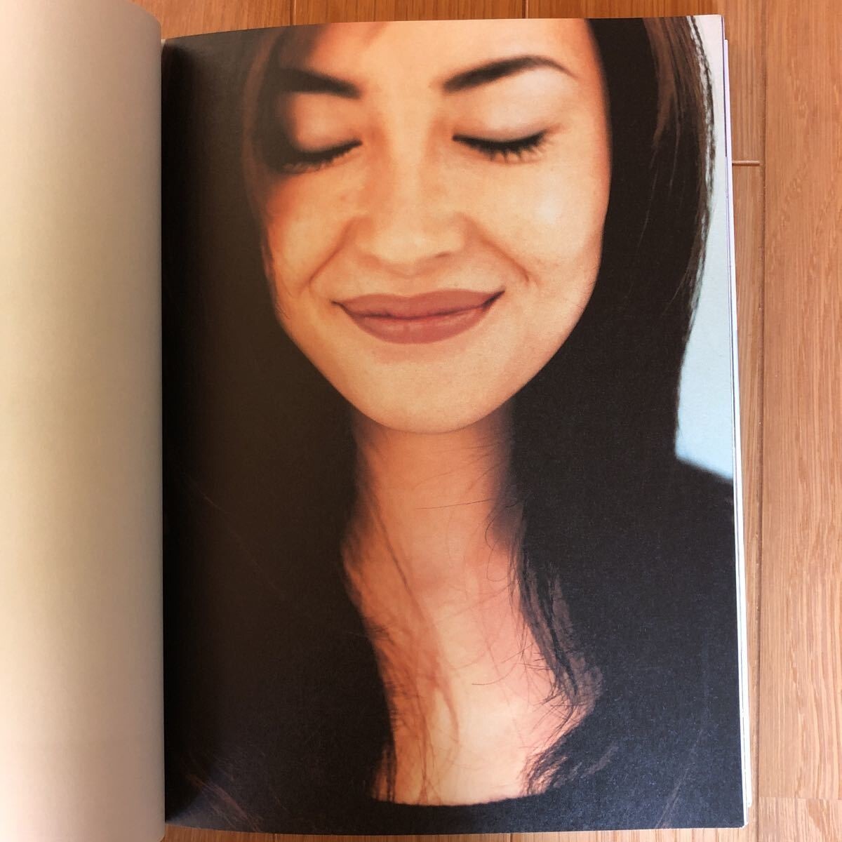 【やや傷や汚れあり】写真集 NA3702N446 中山美穂写真集 ANGEL 撮影：本間寛 1998年12月発行qの落札情報詳細 - Yahoo!オークション落札価格検索 オークフリー