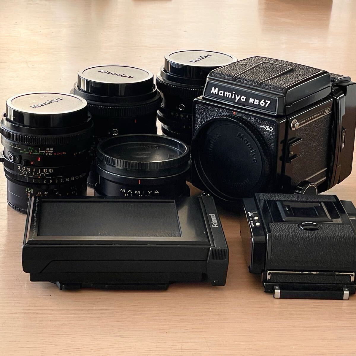【傷や汚れあり】MAMIYA マミヤ RB67 PROFESSIONAL SD 中判フィルムカメラ 65mm/90mm/140mm/接写リング/電動フィルムマガジン/ポラ機 /全動作確認済の ...