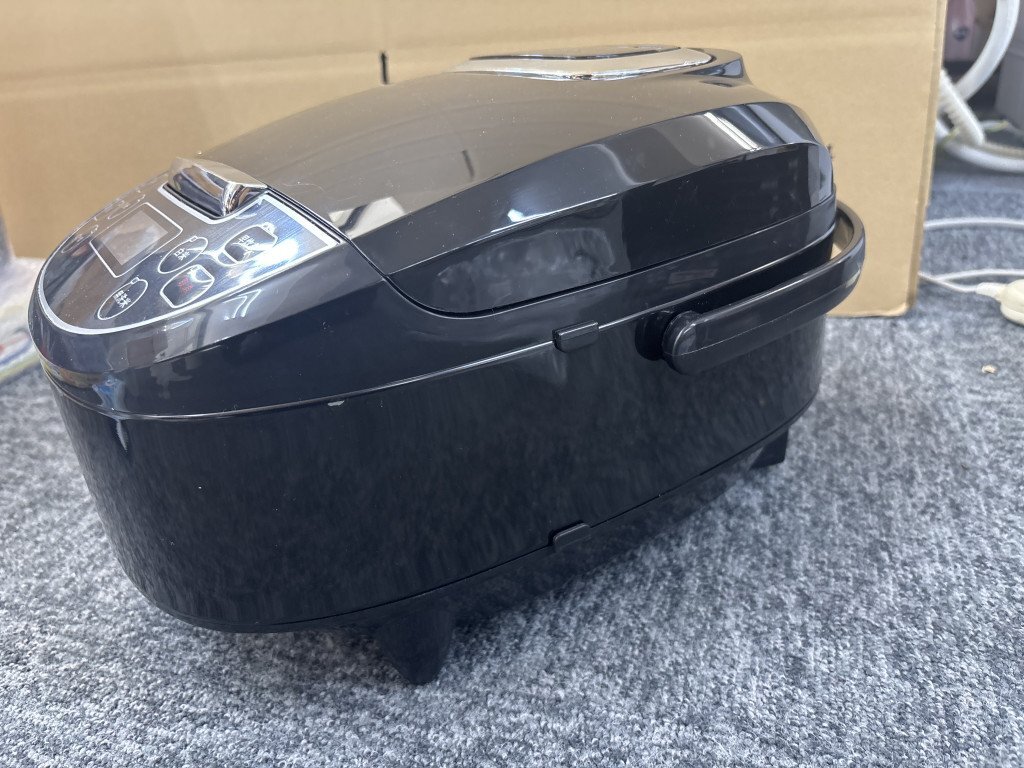 【目立った傷や汚れなし】170478 【未使用品】（株）KOM マイコン式炊飯器 HK-RC552 最大量0.8L ブラック 付属品 保存箱の ...