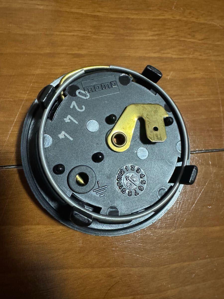 【傷や汚れあり】廃番 当時物 MOMO アルファロメオ ホーンボタン Alfa Romeo 145 147 156 159 164 166 ジュリエッタ 4C ミト ナルディ OMP スパルコ ...