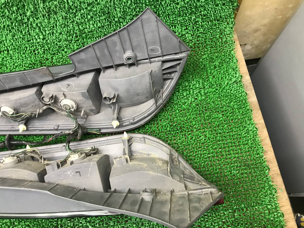 【やや傷や汚れあり】ホンダ ライフ Life JB5/JB6/JB7/JB8 純正 テールランプ 左右セット テールライト テールレンズ ストップランプ 右 左 RH/LHの落札情報詳細 ...