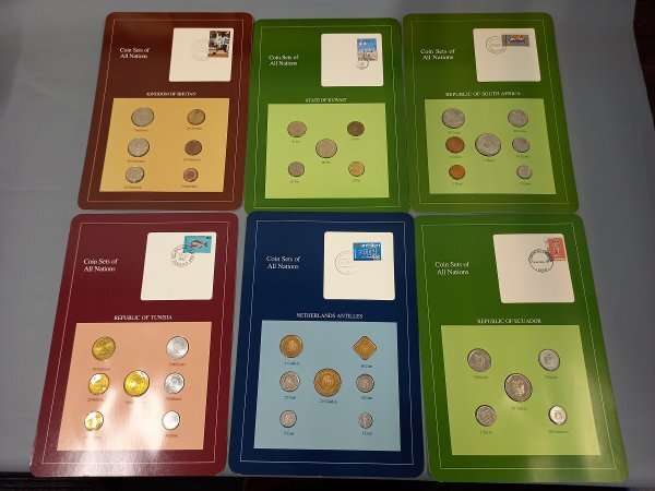 【中古】0601U74 世界のコイン『COIN SETS OF ALL NATIONS』シリーズ おまとめ32セット フランス オランダ など ...