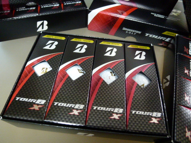 【未使用】 2024年！最新 ブリヂストン New TOUR B X/パールホワイト/1ダース ”B”マーク！新品/正規日本仕様【ツアー BX/PWH/タイガーウッズ】の落札情報詳細 ...