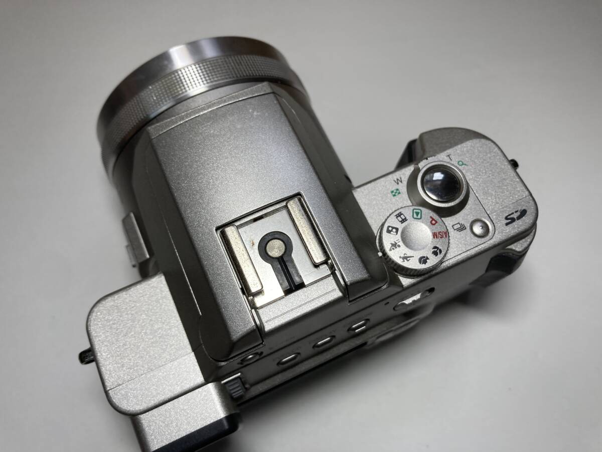 【傷や汚れあり】24252) Panasonic LUMIX DMC-FZ10の落札情報詳細 - Yahoo!オークション落札価格検索 オークフリー