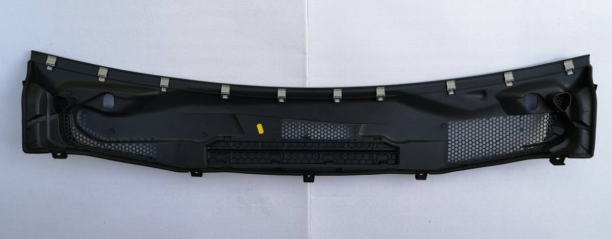 未使用】 Mercedes-Benz（メルセデスベンツ） 純正 カウルトップパネル/カウルカバー 純正品番 A 1698300413 ワイパー ...