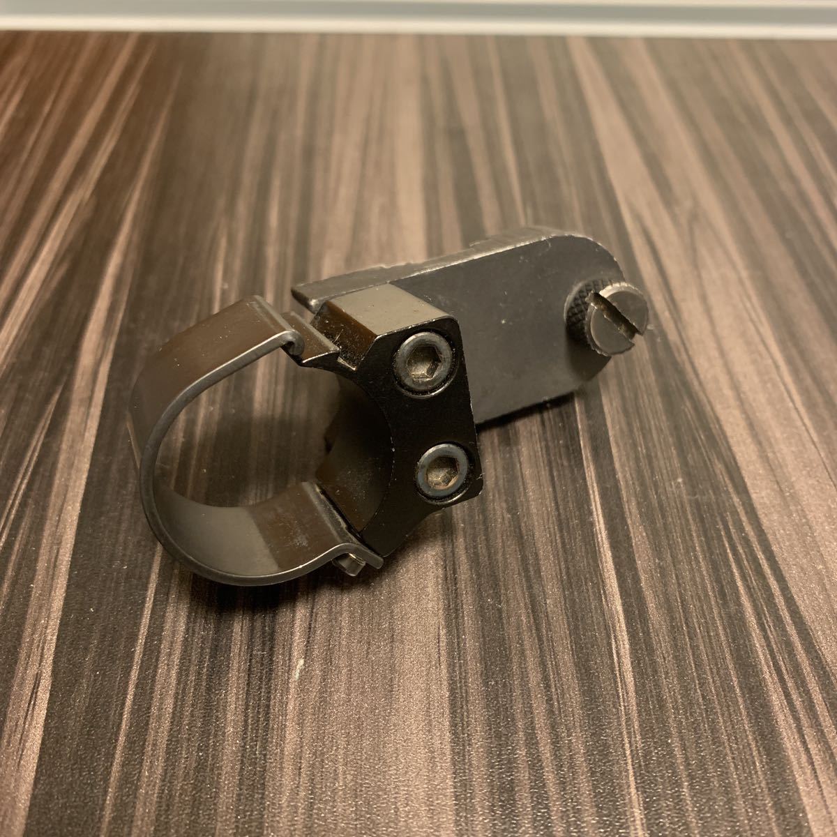 実物 SUREFIRE M25 マウント フラッシュライト ウェポンライト オールドスクール トレポン PTW の落札情報詳細 - Yahoo ...