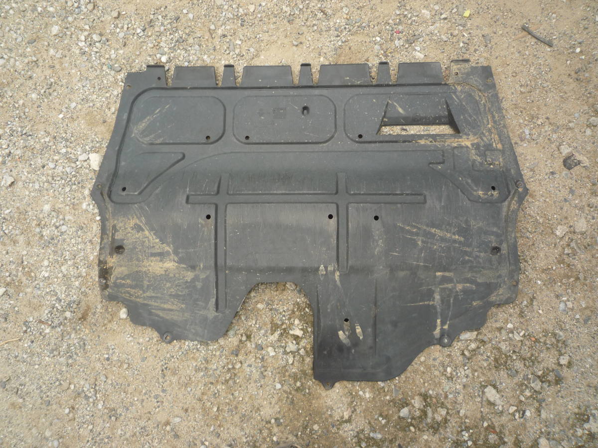 (アウディ A1) エンジン アンダーカバー (8X CAX) 6R0825235A / 6R0 825 235 Aの落札情報詳細 ...