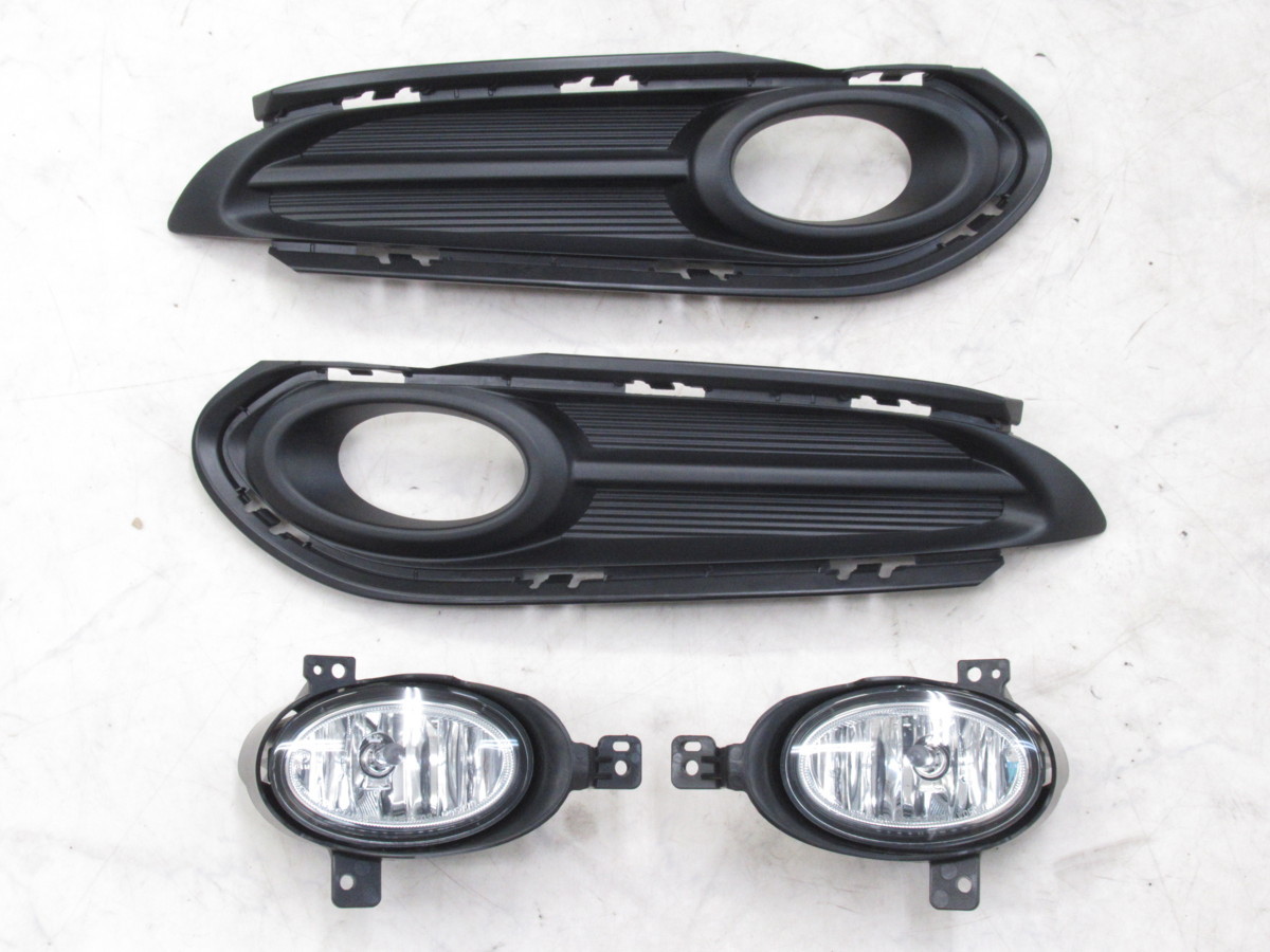 【21040189】ホンダRU系ヴェゼル前期純正フォグランプ+純正フォグランプカバー(STANLEY W05770/71105-T7A ...