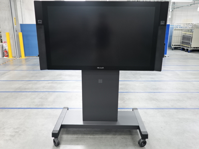 市価130万 Microsoft Surface Hub 55インチ Core i5 4690S 4GBx2 SSD240GB ...