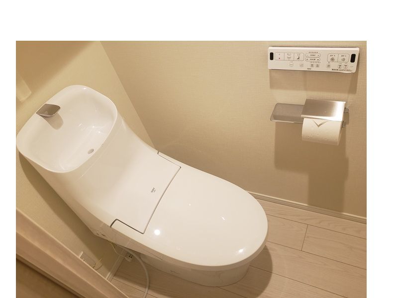 【新品】 展示品/INAX/シャワートイレ/便器/DT-B182XU/GBC-370SXU/ピュアホワイト/イナックス の落札情報詳細| ヤフオク落札価格情報 オークフリー