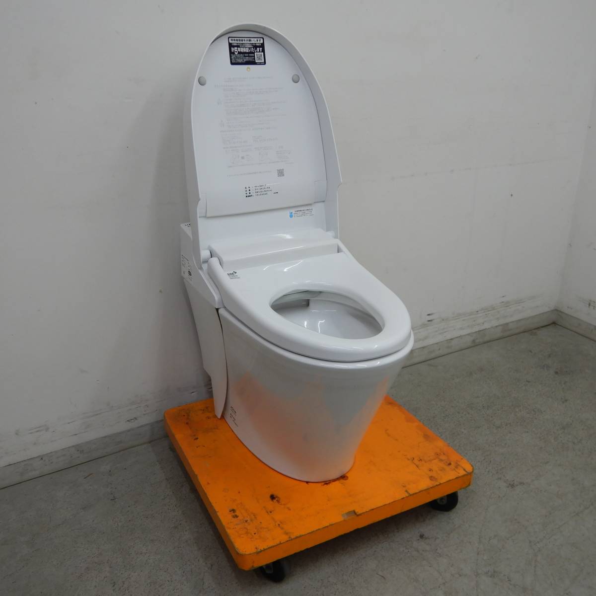 【やや傷や汚れあり】【＊ジャンク＊】 A05370 自動洗浄乾燥式便器 LIXIL DV-S615-R2/BW1 2018年製 100V リモコンあり【通電確認のみ】の落札情報詳細 ...