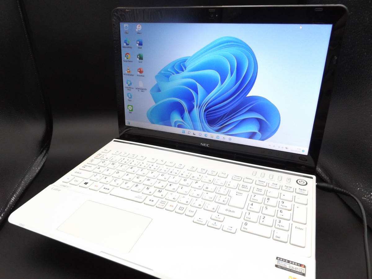 【やや傷や汚れあり】新品SSD512GB★第4世代Core i7-4712MQ★NEC LaVie S LS700/TSW/エクストラホワイト★Win11★メモリ8GB★最新 ...