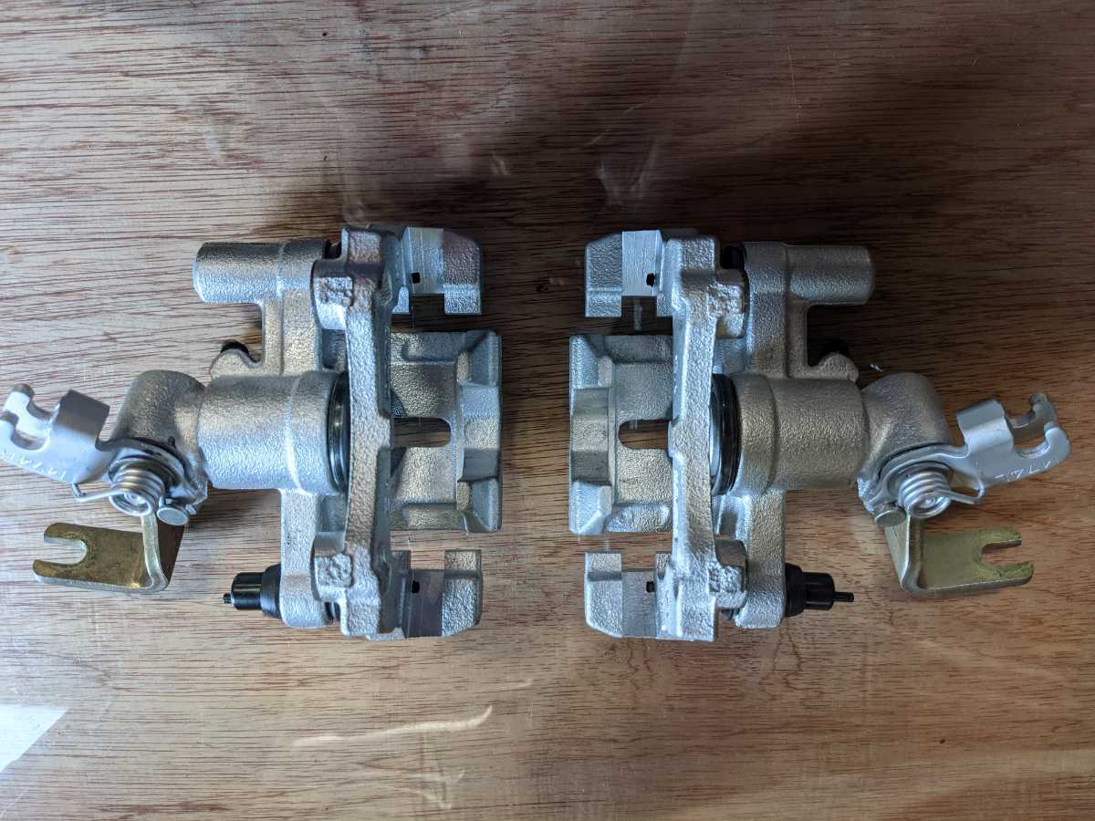 【新品】ハーレー純正 41852-08Bと41854-08 08～ツーリングモデル用 フロント＆リアブレーキパッドキット セット の落札情報 ...