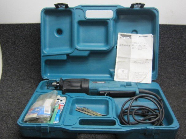 【中古】★動作OK★マキタ レシプロソー セイバーソー JR3001 ジグソー 電動 糸のこ MAKITA 日立 金属 木工 鉄鋼 切断 ...