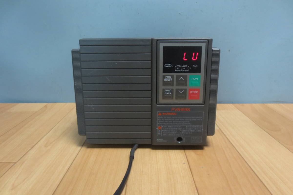 【やや傷や汚れあり】★ Fuji 富士電機 インバータ FVR2.2E9S‐2 ★34G★の落札情報詳細 - ヤフオク落札価格検索 オークフリー