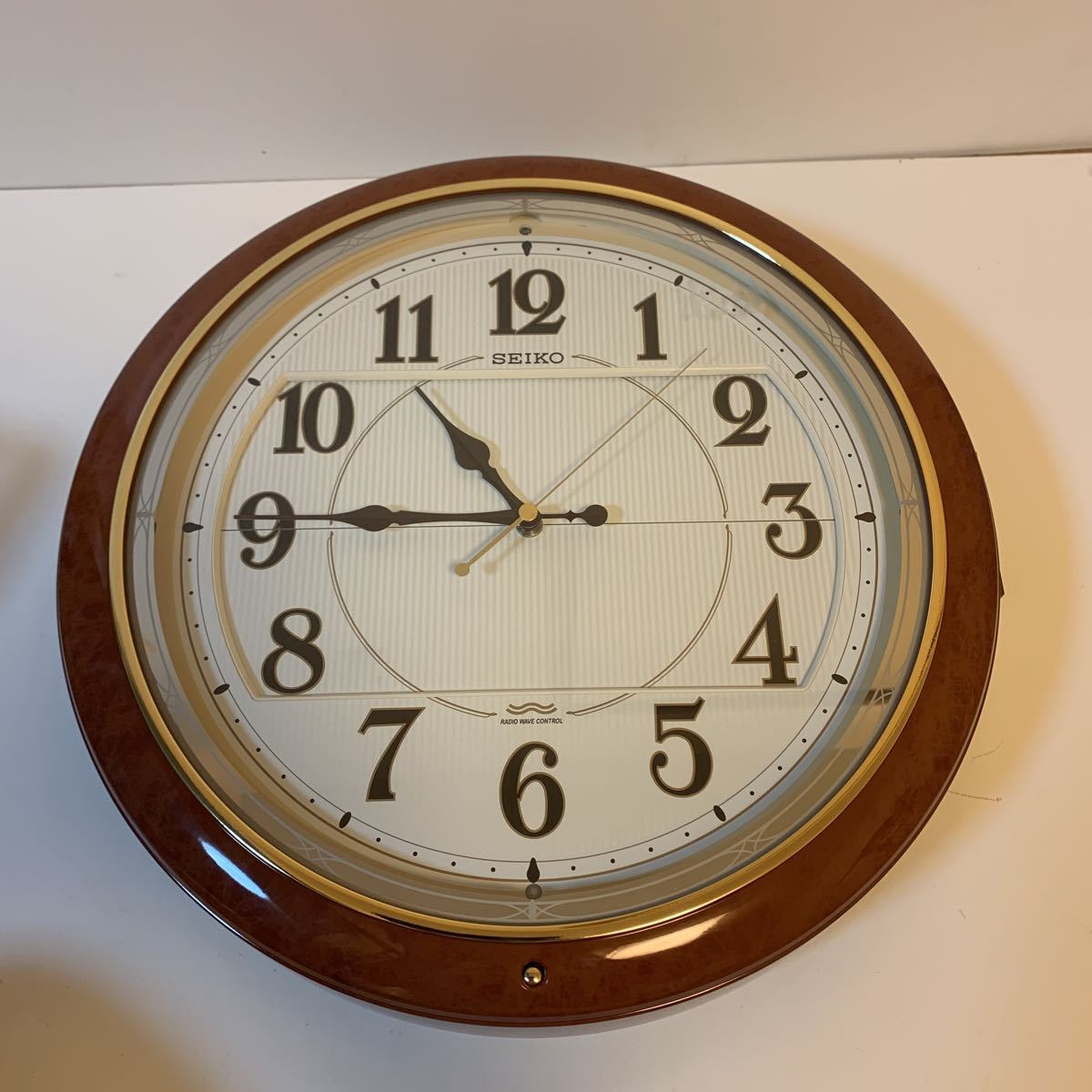 希少品 SEIKO セイコー RE564B 掛時計 電波時計 からくり時計 スワロフスキークリスタル の落札情報詳細| ヤフオク落札価格情報 ...