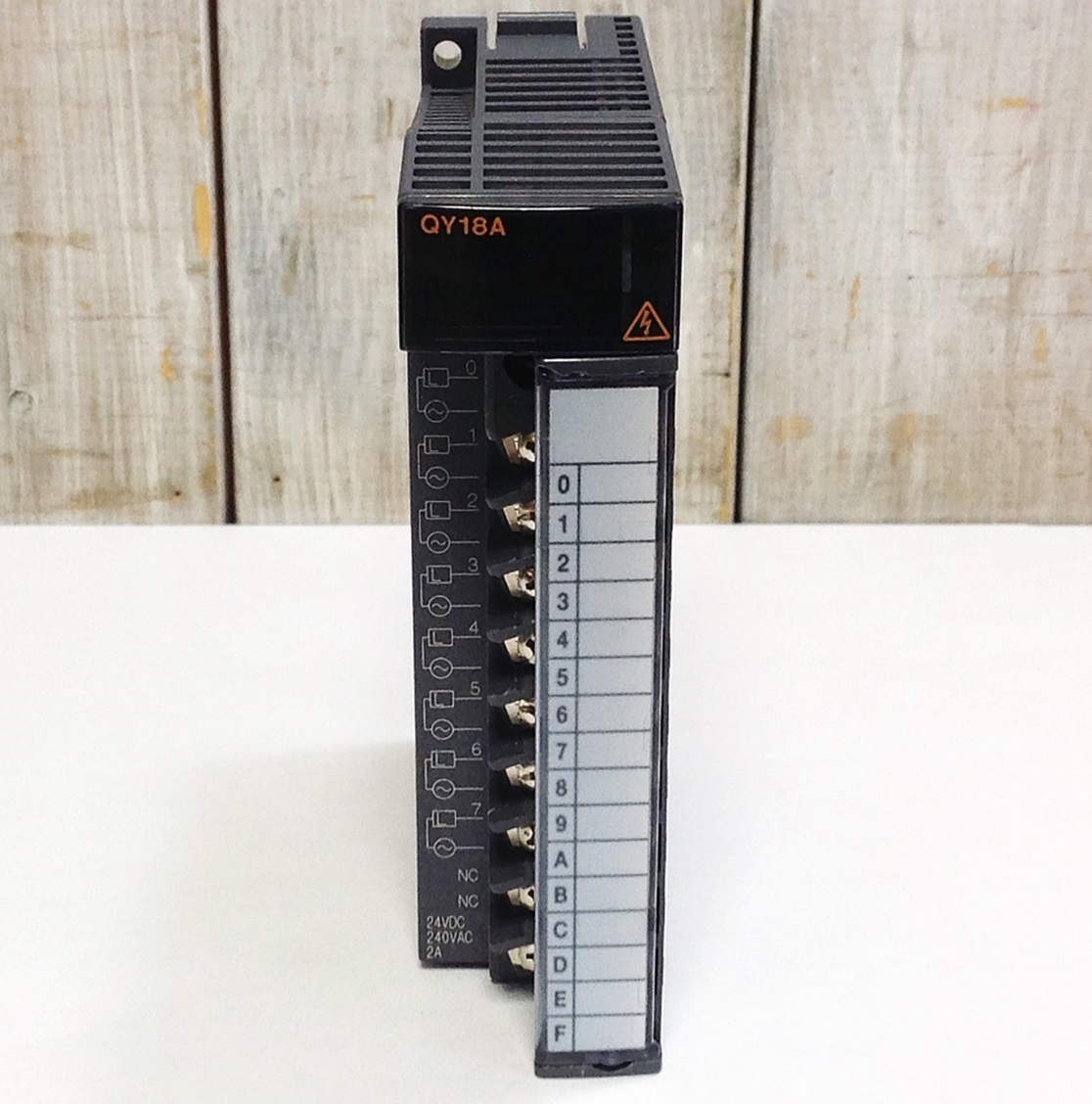 【未使用に近い】 【WH-4677】中古美品 MITSUBISHI 三菱電機 シーケンサ CPUユニット QY18A 【レターパックプラス・送料全国一律520円可】の落札情報詳細 - ヤフオク ...