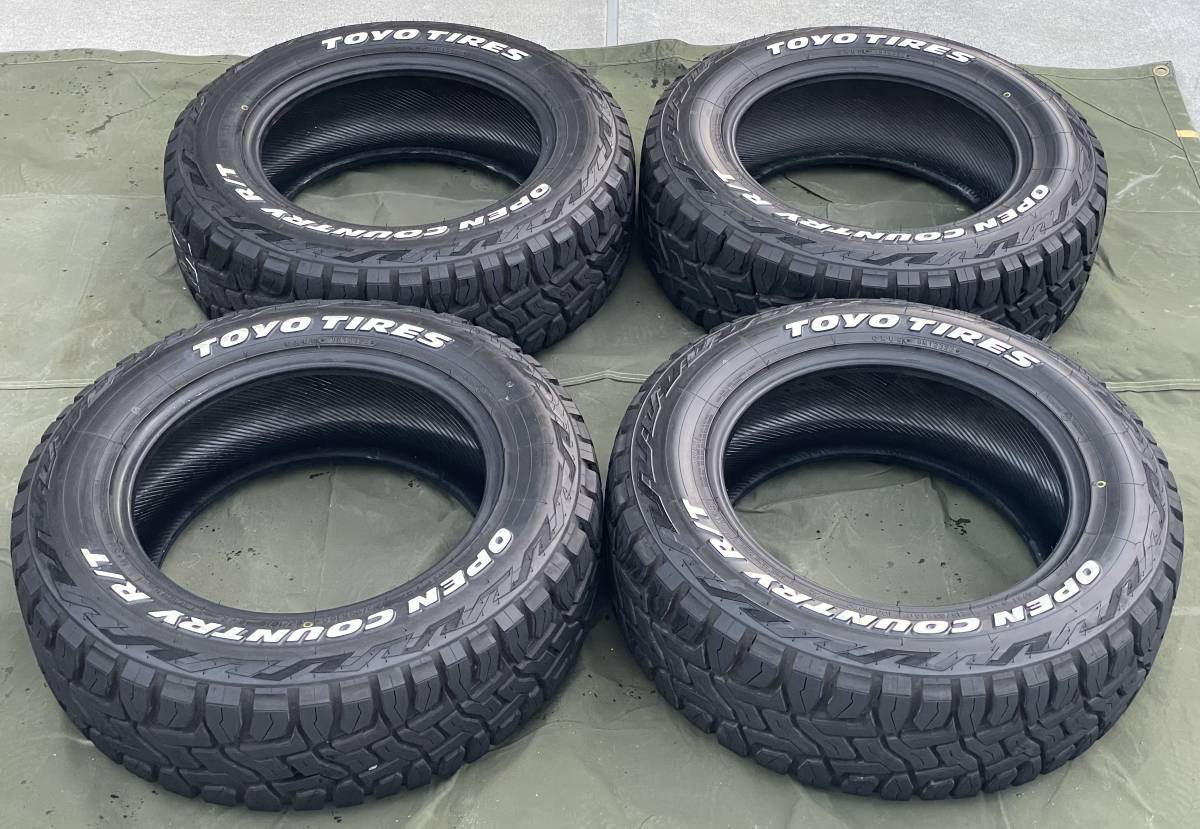 【目立った傷や汚れなし】即納 トーヨータイヤ オープンカントリー TOYO OPEN COUNTRY R/T 215/65R16 4本2022年製 1,000㎞走行 ホワイトレターハイエース ...