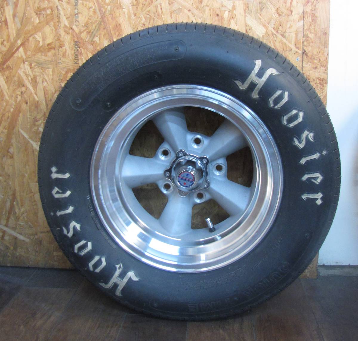 【やや傷や汚れあり】Hoosier QUICK TIME タイヤ American Racing ホイール付き 2本セット フージャー 15 ...
