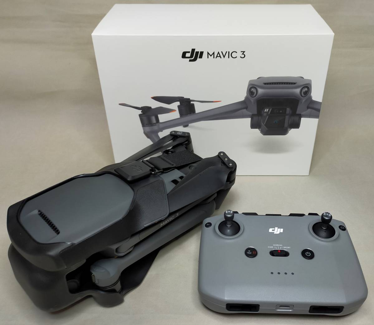 【目立った傷や汚れなし】美品 DJI Mavic 3 全方向障害物検知 4/3型 CMOS Hasselbladカメラ 可変NDフィルター付きの落札情報詳細 - Yahoo!オークション落札 ...