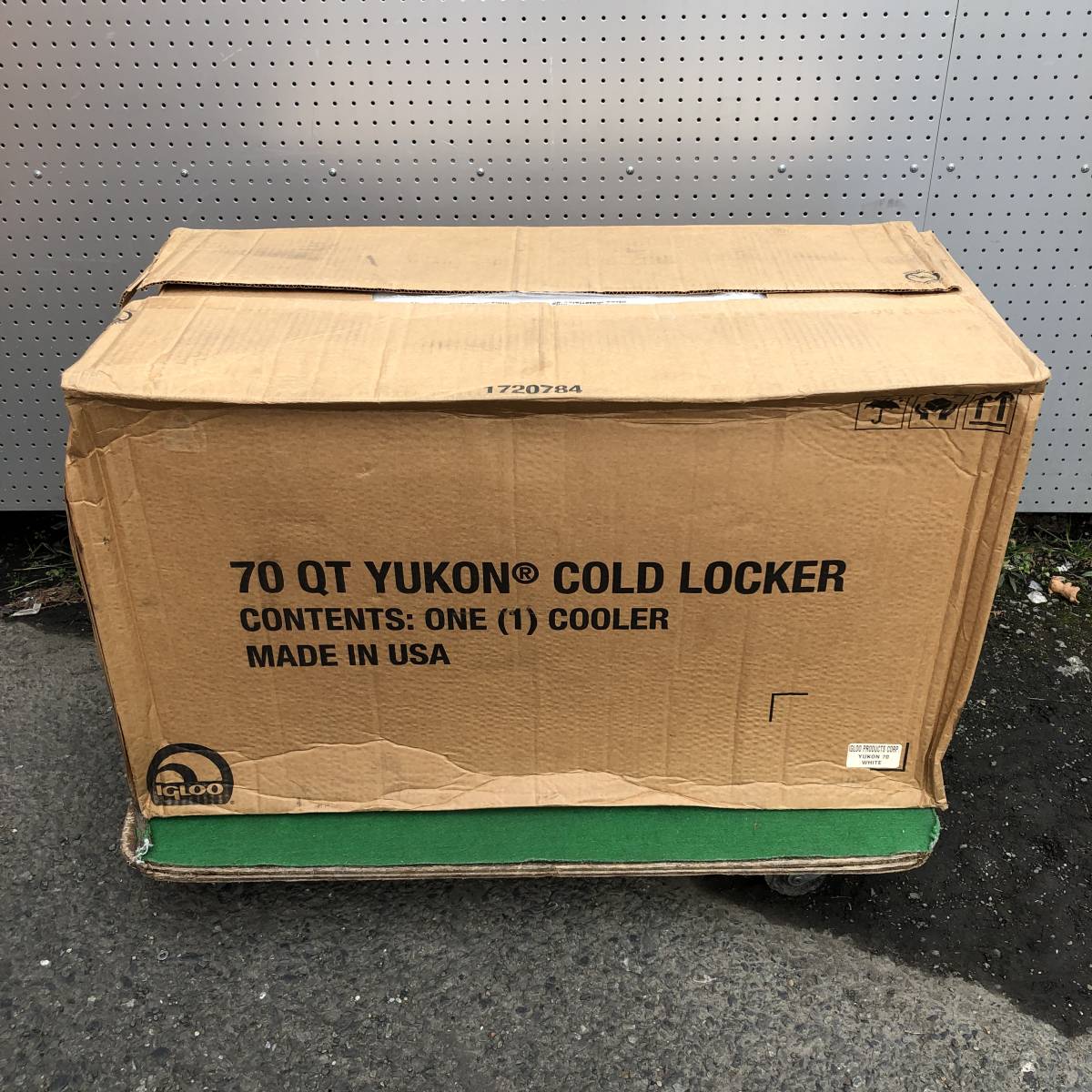 【未使用】【未使用 Igloo YUKON COLD LOCKER ユーコン 70 イグルー クーラーボックス USA製 キャンプ アウトドア ...