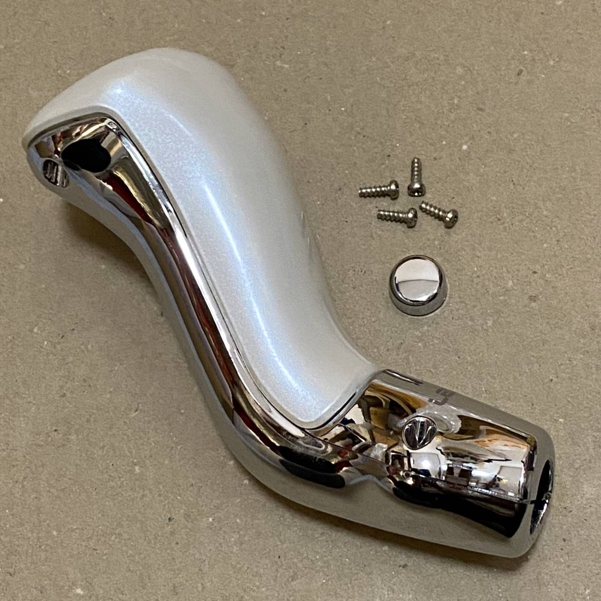 【やや傷や汚れあり】比較的良品 トヨタ bB NCP30 31 35 社外 シフトノブカバー LEVOC レボック シフト ノブ カバー ...