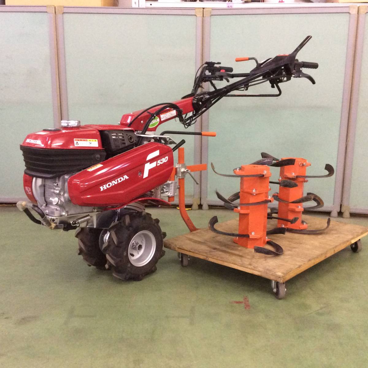 【やや傷や汚れあり】【H-0924】中古品 HONDA / ホンダ 耕運機 F530 ガソリンエンジン ロータリー付 美品【引き取り限定・静岡 ...