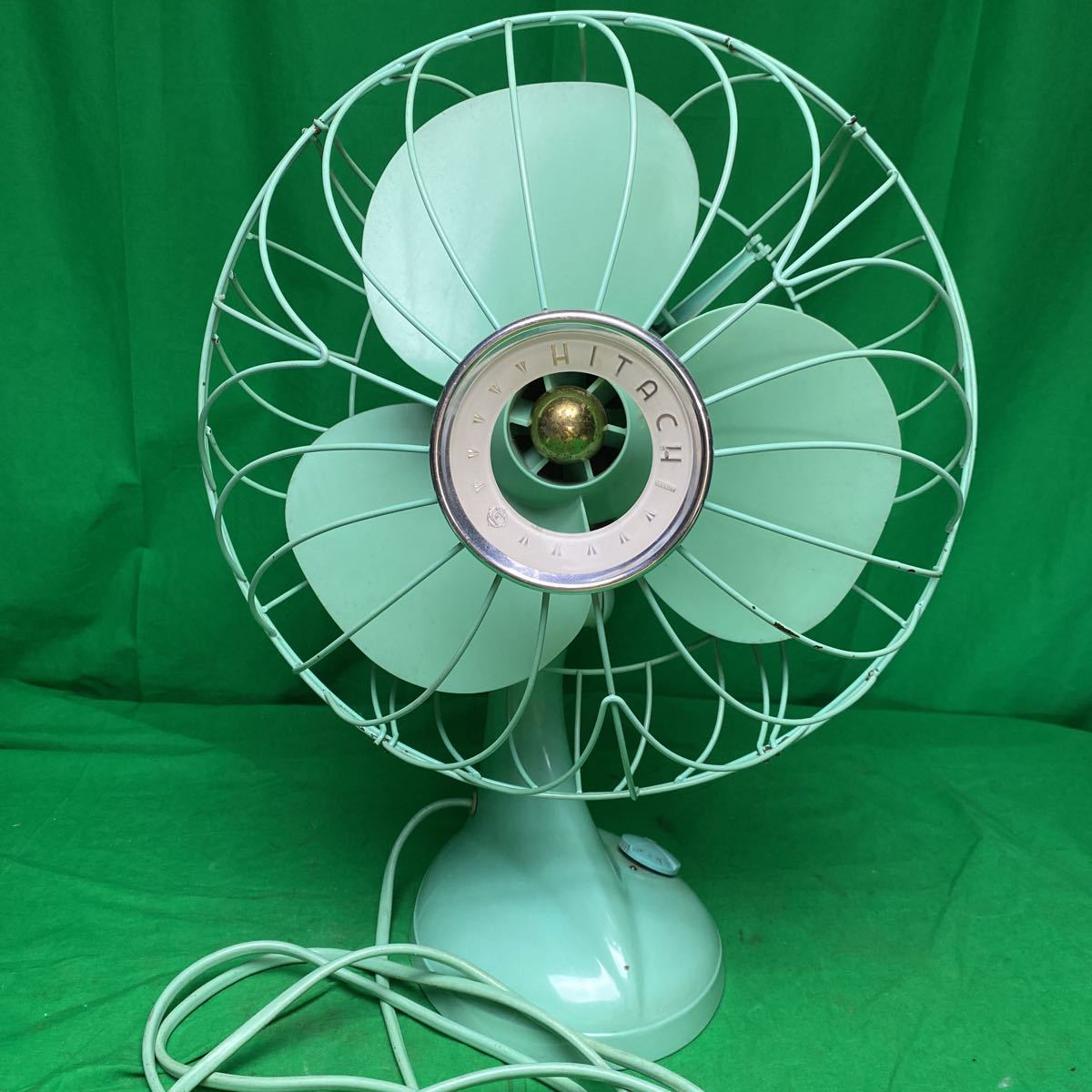【傷や汚れあり】z302* 昭和レトロ 日立扇風機 金属ボディ HITACHI A.C.DESK FAN M-6036B 高さ約49㎝ の落札 ...